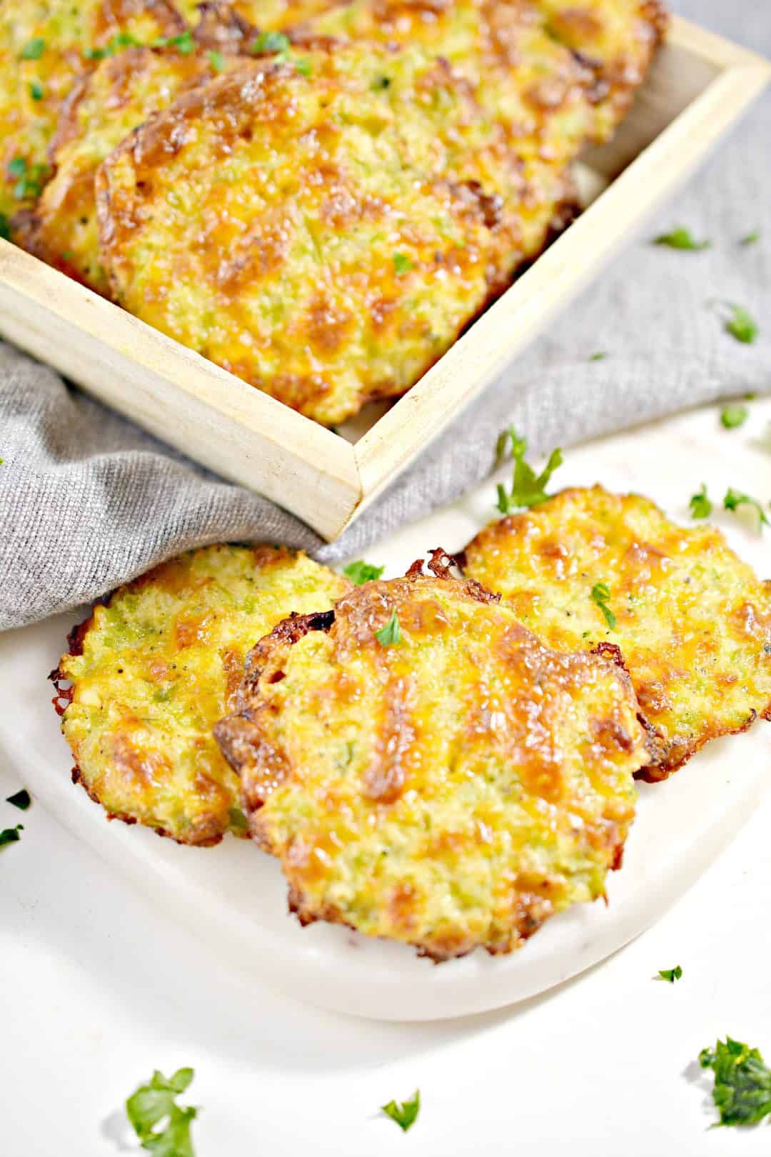 Low Carb Broccoli Cheese Rounds - CheekyKitchen