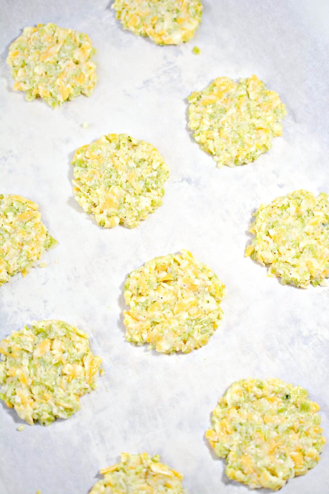 Low Carb Broccoli Cheese Rounds - CheekyKitchen