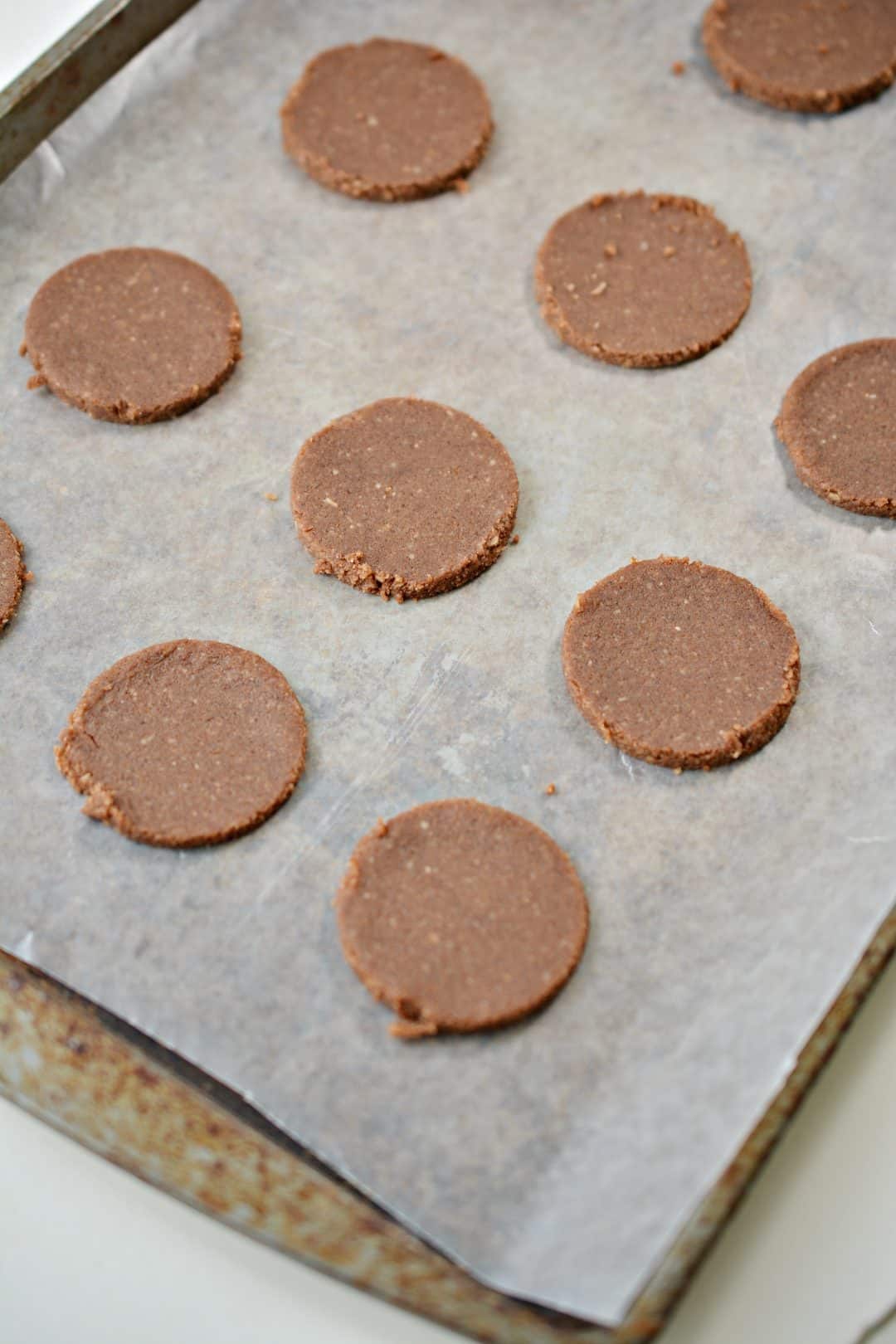 Keto Oreos - Easy Keto Oreo Cookie Copycat Recipe