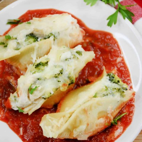 Chicken Broccoli Alfredo Stuffed Shells - CheekyKitchen