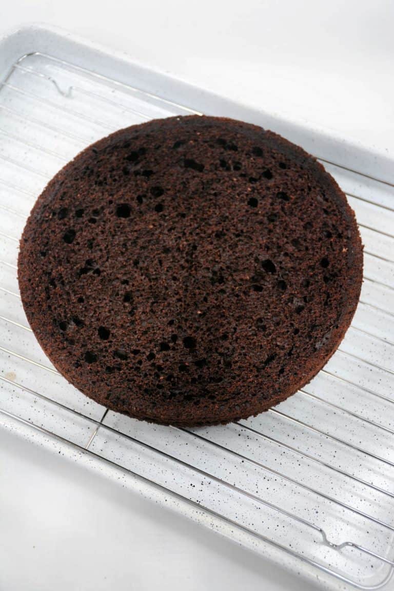 Ding Dong Cake - CheekyKitchen