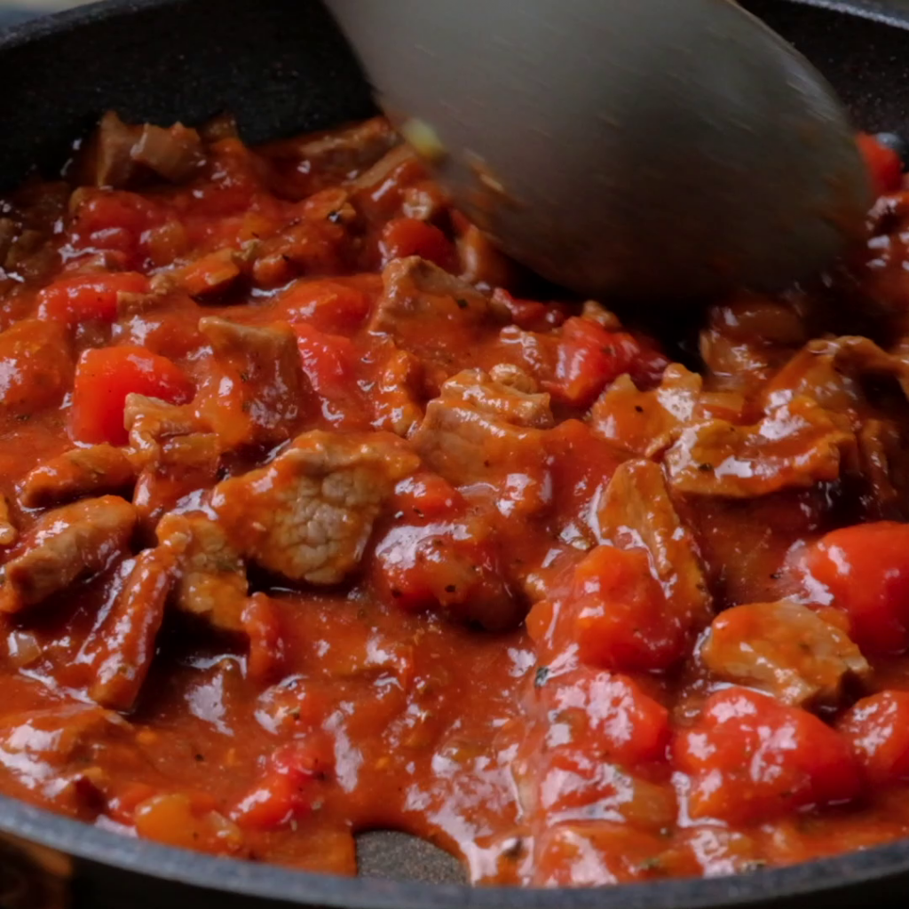 Cowboy Spaghetti - CheekyKitchen