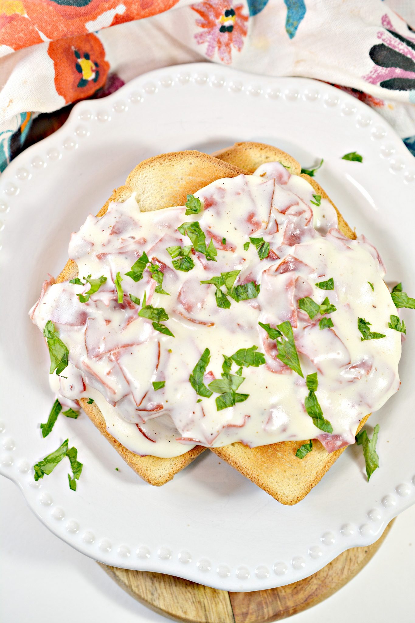 Creamed Chipped Beef on Toast - CheekyKitchen