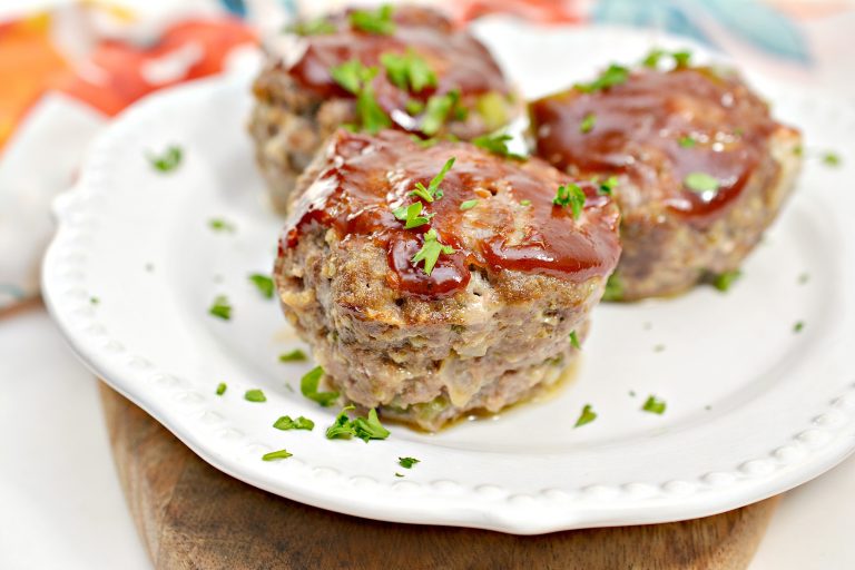 Mini Meatloaf Muffins - CheekyKitchen