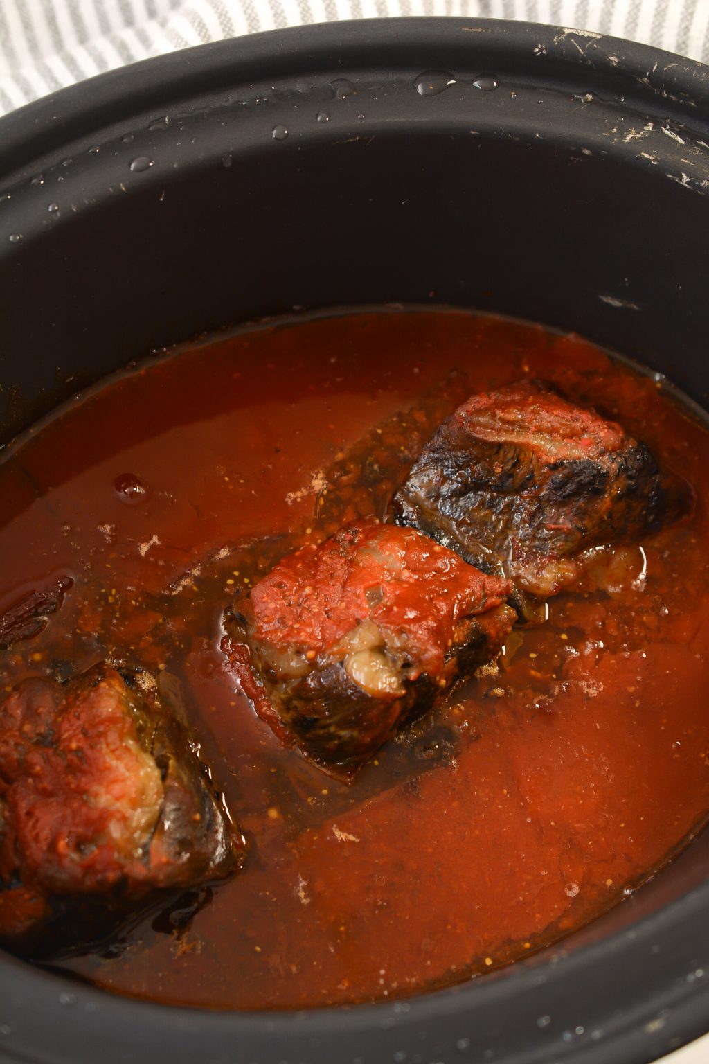 Slow Cooker Barbeque Beef Ribs - CheekyKitchen