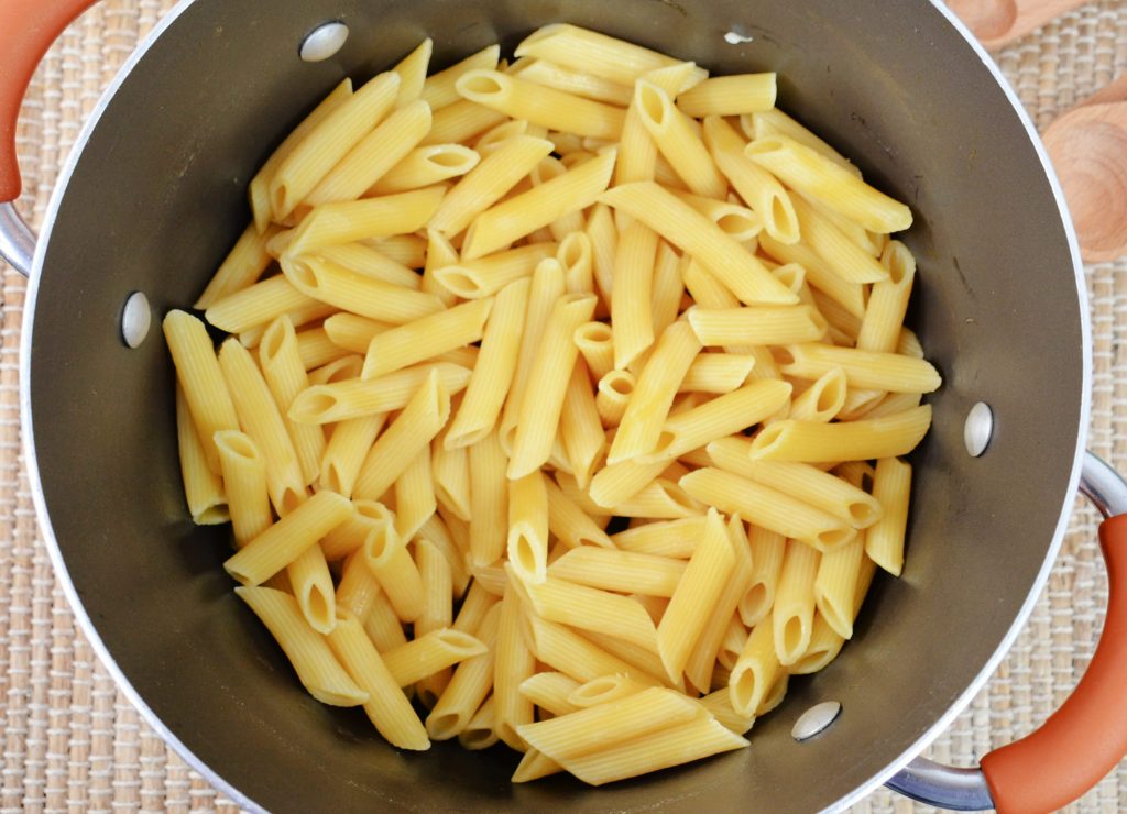 Oxtail Shrimp Pasta - CheekyKitchen