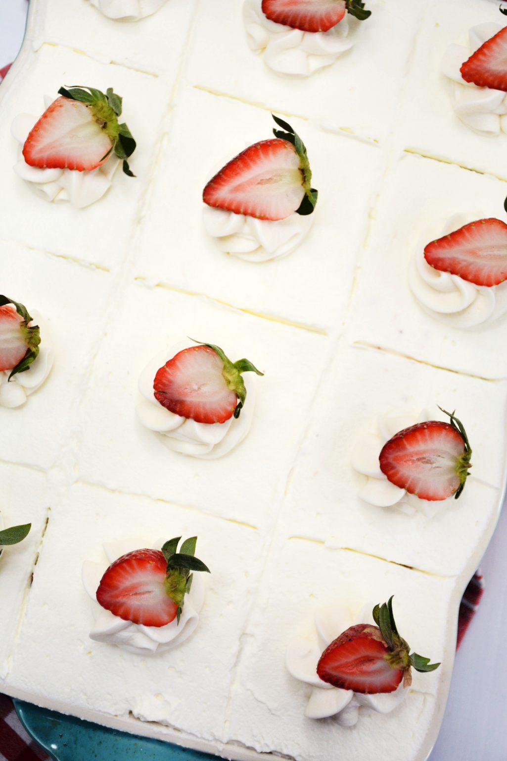 No Bake Sugar-Free Strawberry Cheesecake - CheekyKitchen