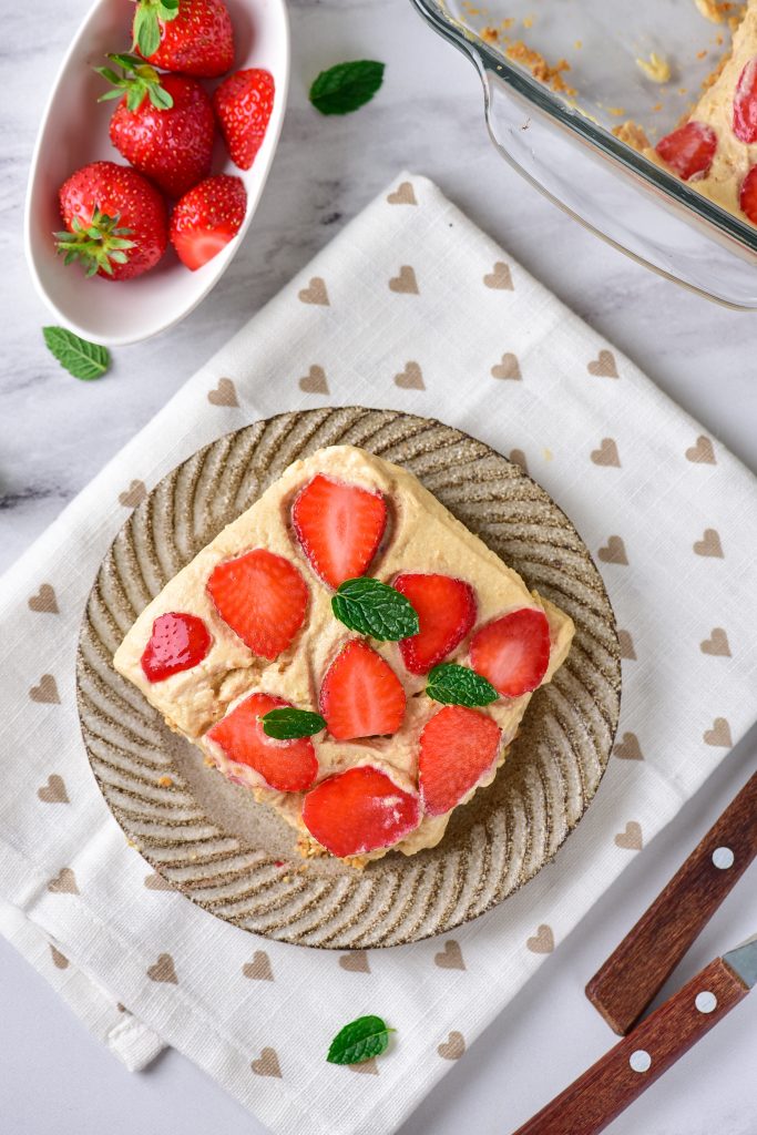No Bake Sugar-Free Strawberry Cheesecake - CheekyKitchen
