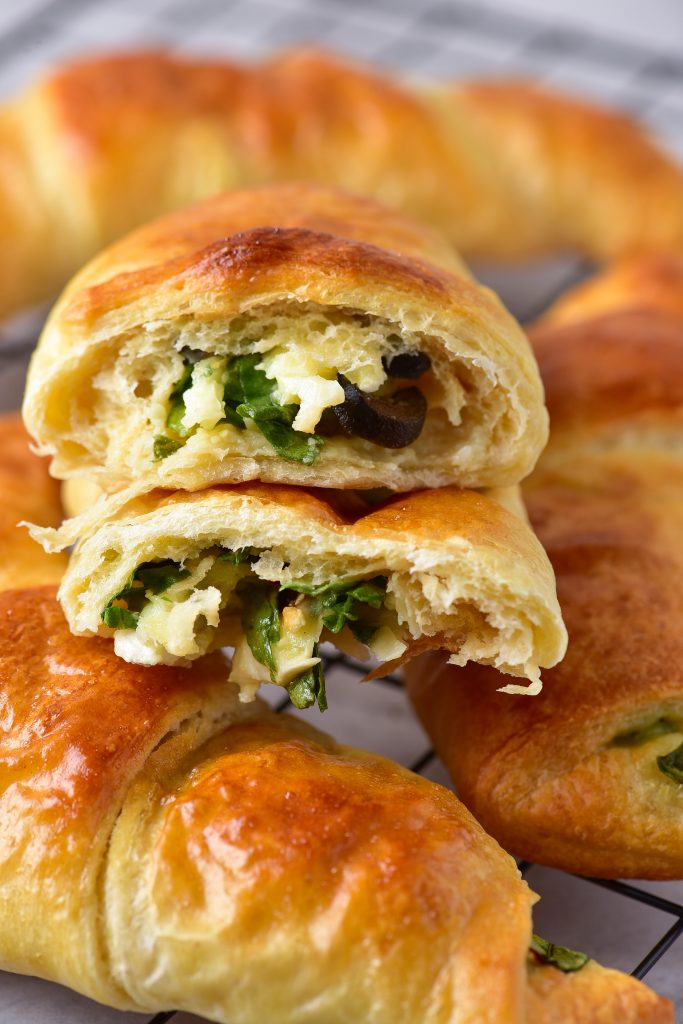 Spinach Feta Stuffed Crescents - CheekyKitchen