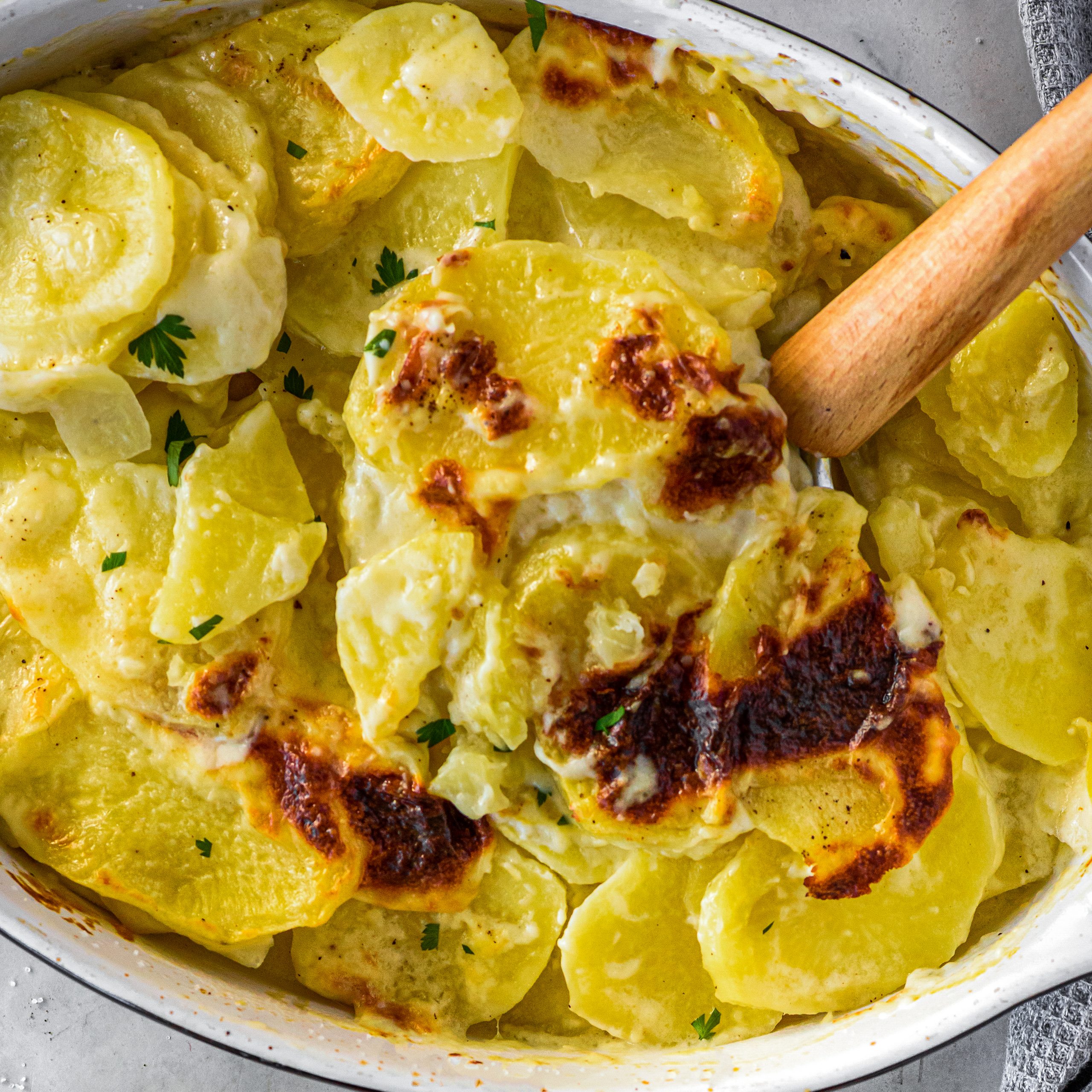 Cheesy Scalloped Potatoes Recipe - CheekyKitchen