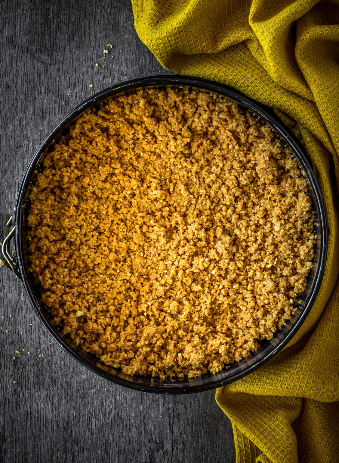 Double Crusted Cheesecake - CheekyKitchen
