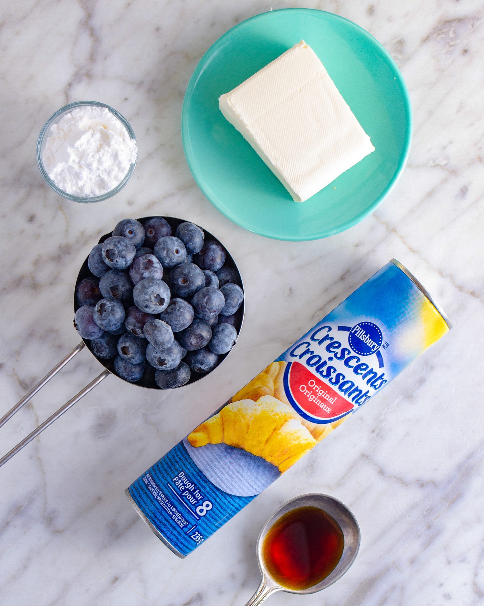 5 Ingredient Blueberry Cheesecake Rolls - CheekyKitchen