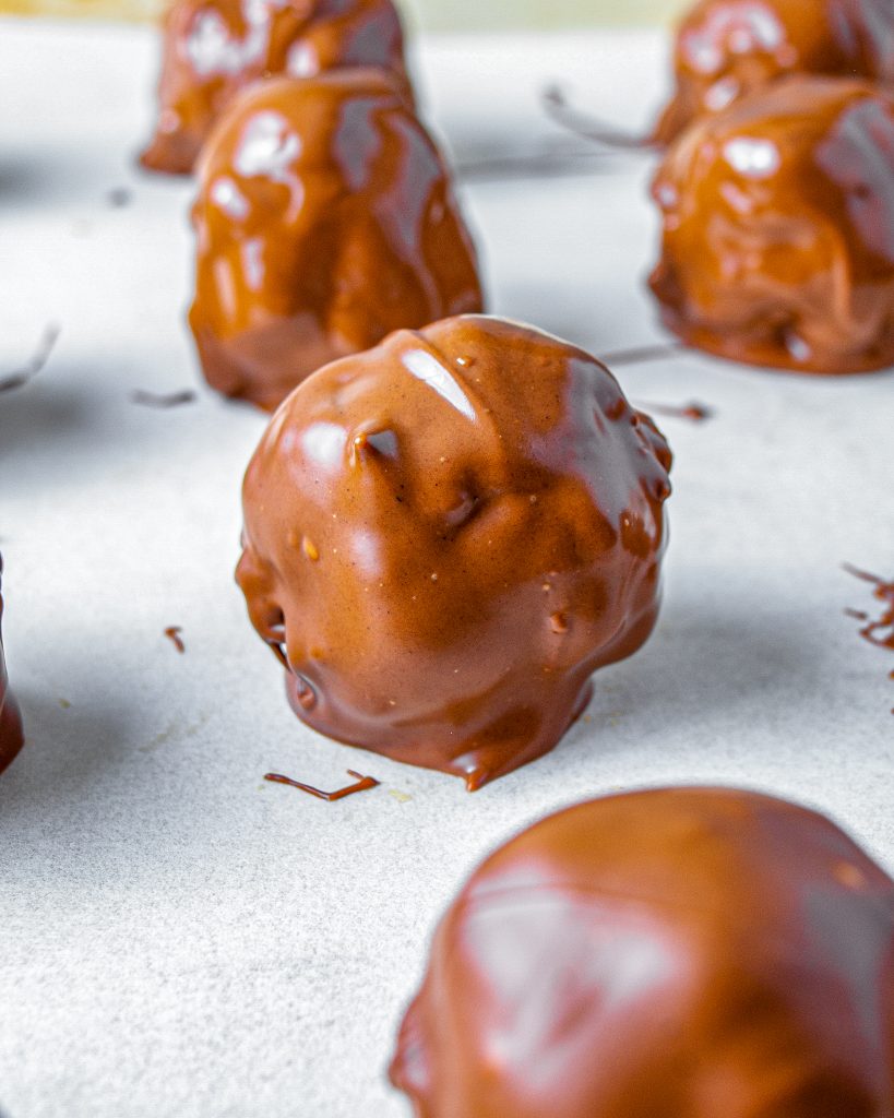 Chocolate Rice Krispies Balls - CheekyKitchen