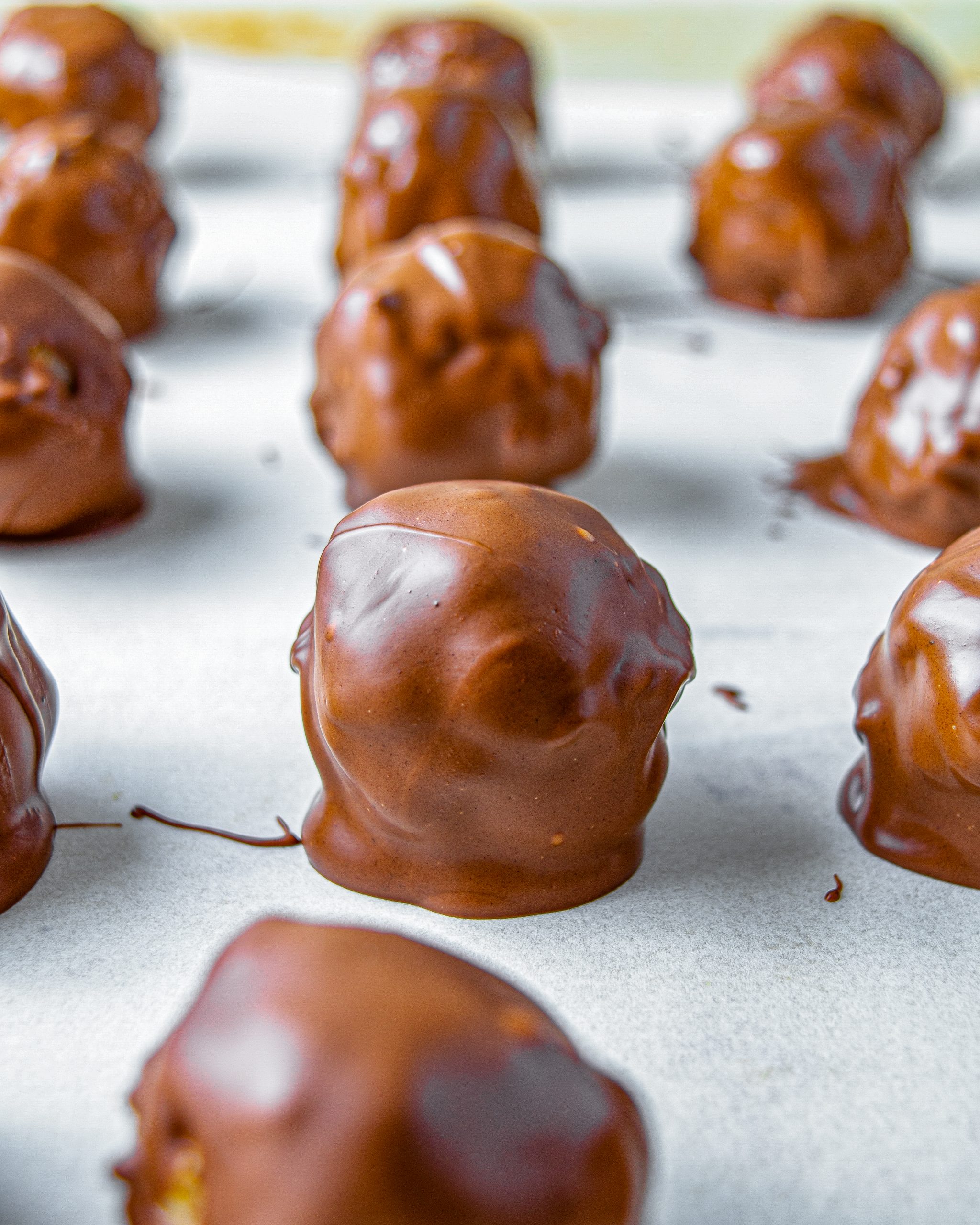 Chocolate Rice Krispies Balls - CheekyKitchen