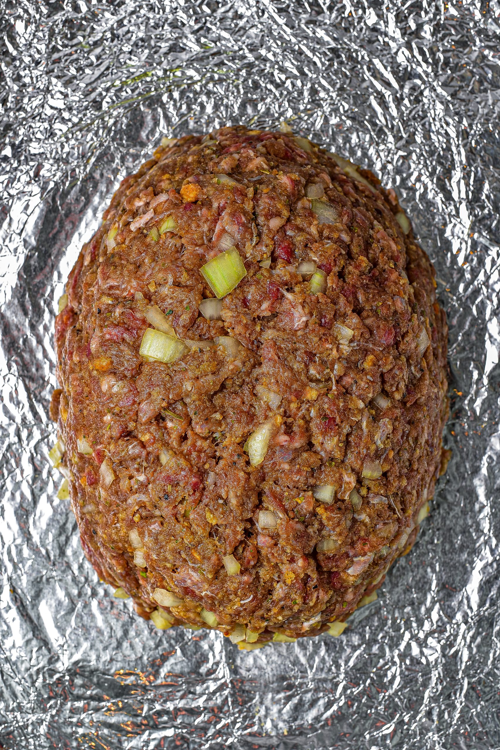 Macaroni Cheese Stuffed Meatloaf - CheekyKitchen