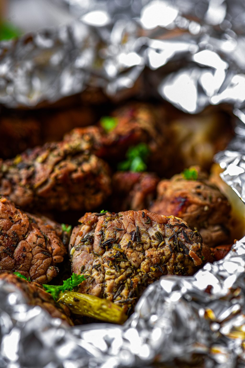 Garlic Steak Foil Packets - CheekyKitchen