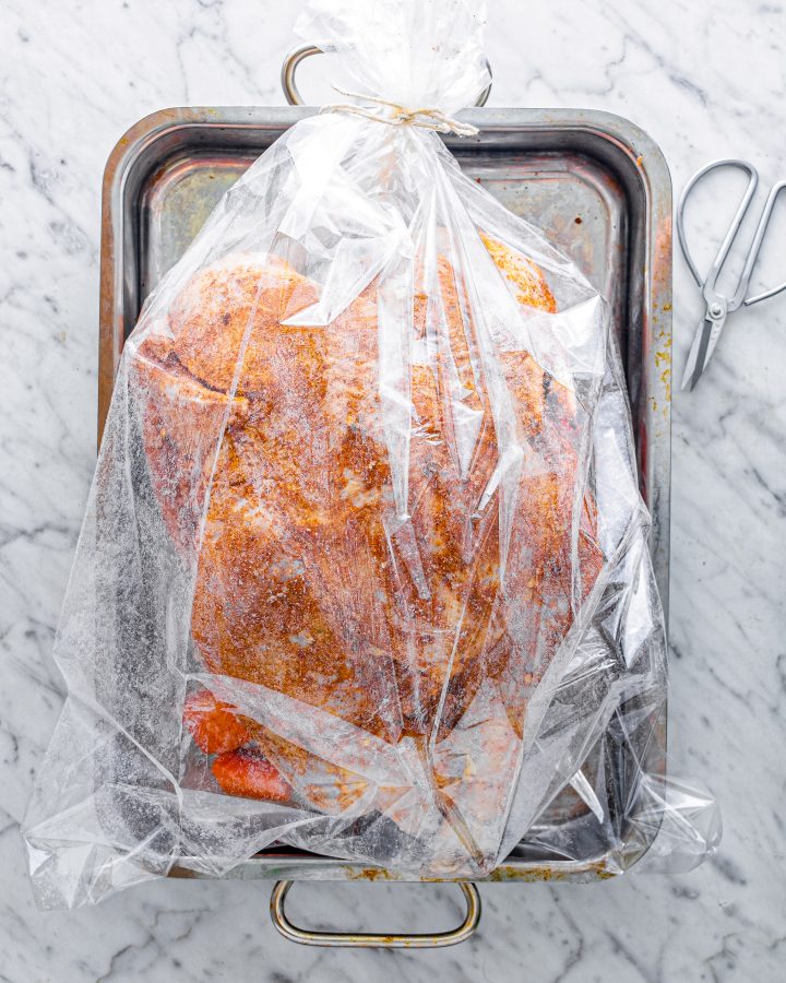 How To Cook A Turkey In A Roasting Bag - CheekyKitchen