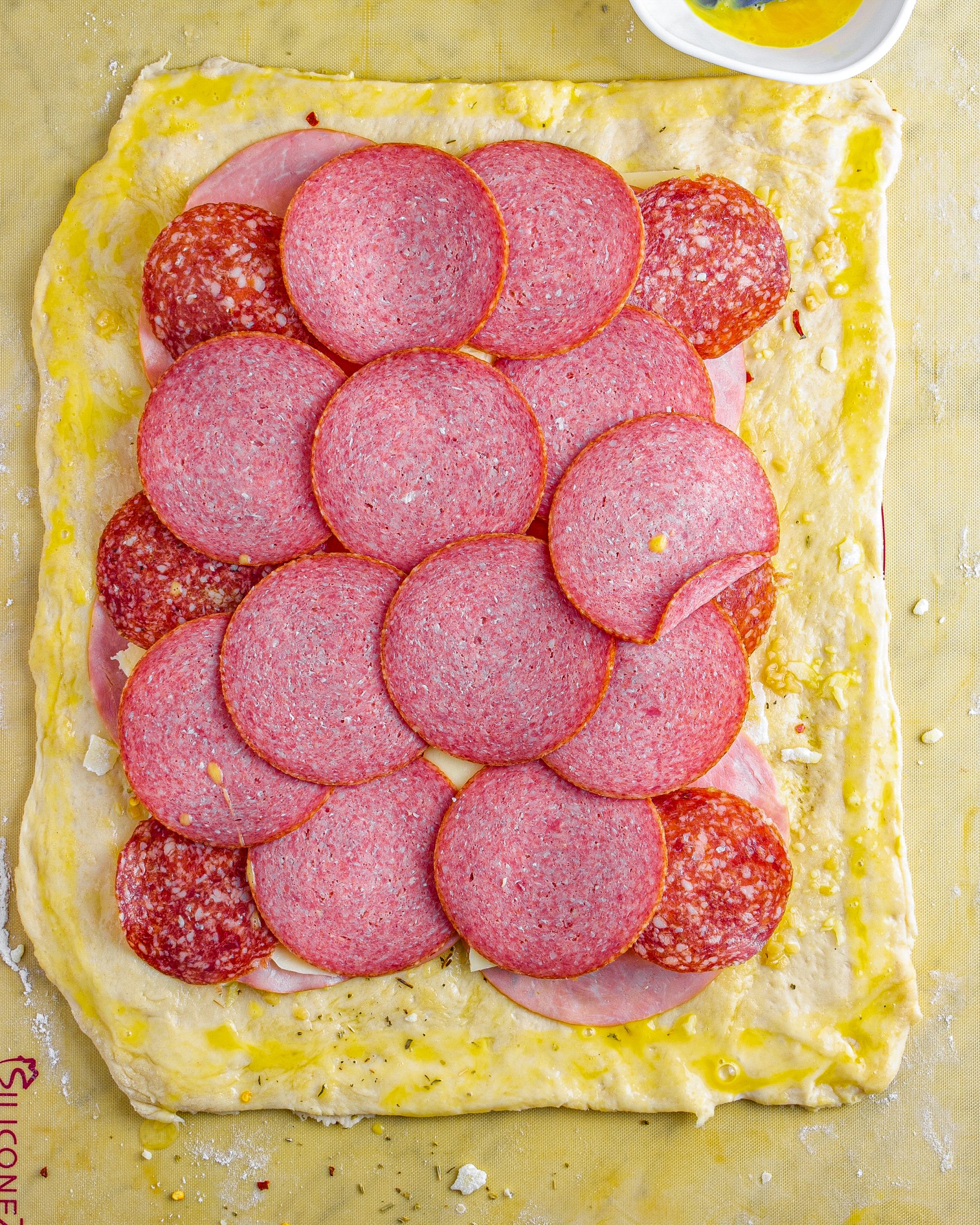 Italian Stromboli - CheekyKitchen